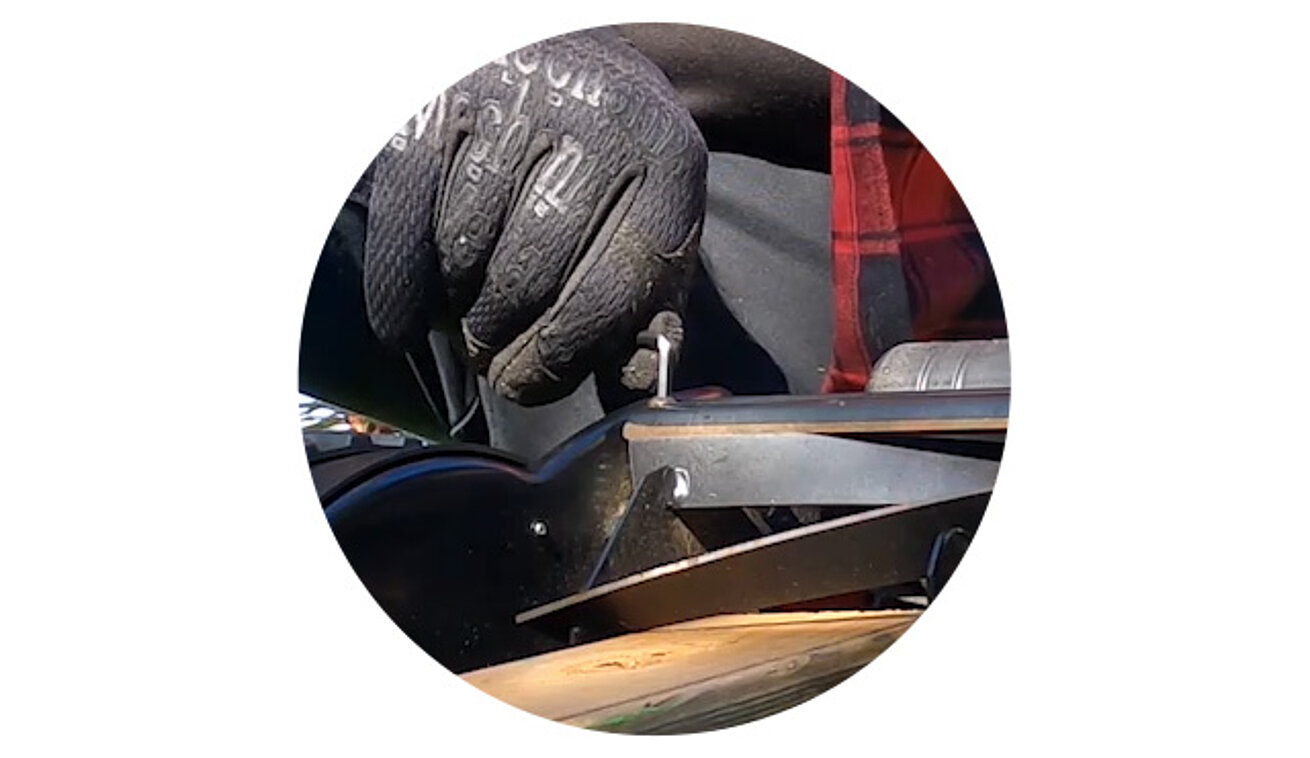 How to adjust the PXC Cylinder Mower Blades | ozito.co.nz